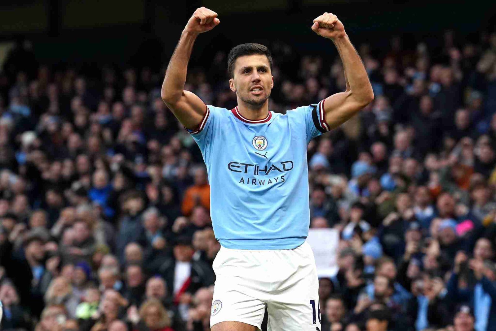 Top 20 Best Midfielders In The World 2026 - Footballorbit.com